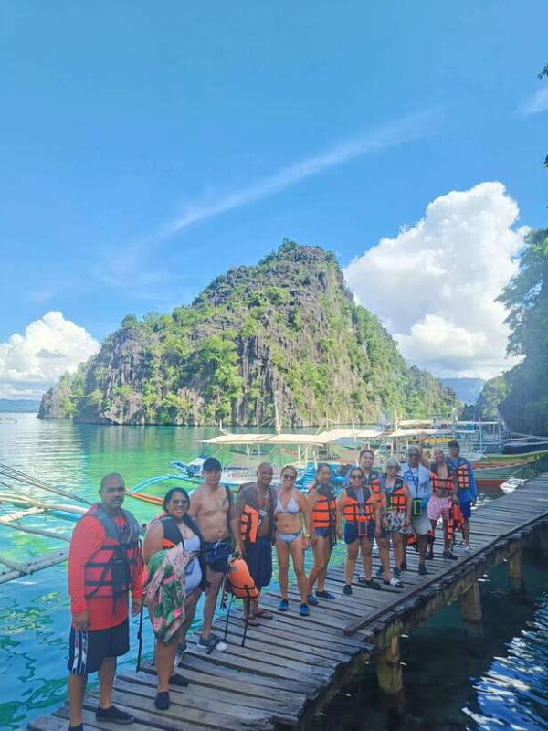 CORON TOUR - PRIVATE BOAT RENTAL with LUNCH (7 Destinations) - Key Points