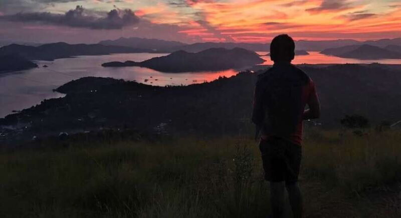 Coron: Town Tour with Maquinit Hot Spring - The Climb and the View: Mount Tapyas