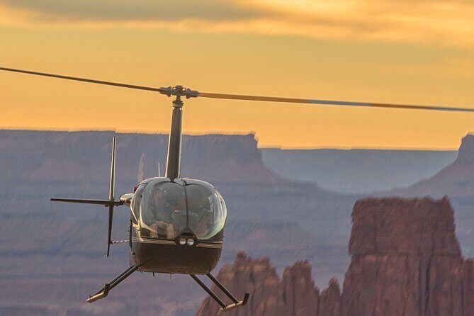 Corona Arch & Canyon Run Heli Tour - 20 minutes - Why Choose the Corona Arch & Canyon Run Helicopter Tour?