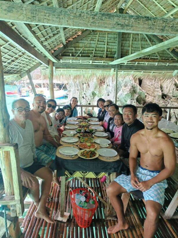 CORON:ISLAND TOUR A Lakes and Snorkeling with Corals - FAQ