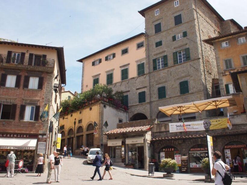 Cortona: Guided Walking Tour - Authentic and Enjoyable