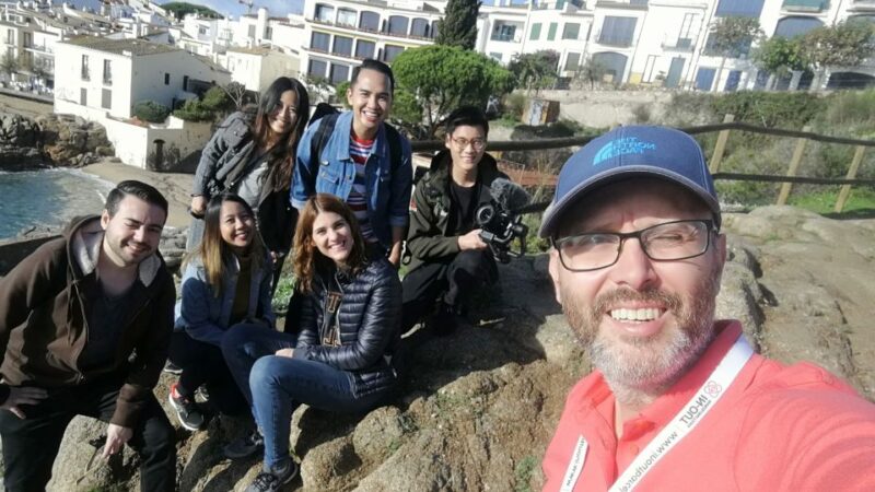 Costa Brava: Boat Ride and Tossa Visit with Hotel Pickup - Who Should Consider This Tour?