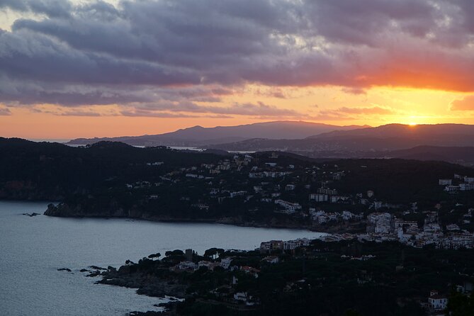 Costa Brava Coast Hike and Snorkel From Barcelona With Lunch - Meeting and Pickup Details