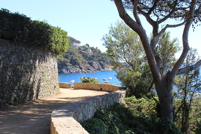 Costa Brava Typical Towns Full Day Tour From Barcelona - Exploring the Picturesque Villages