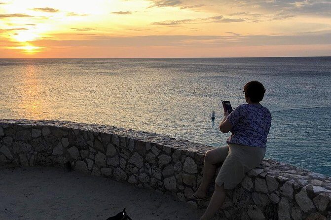 Costumizable East to West Island Tour Experience - The Sum Up