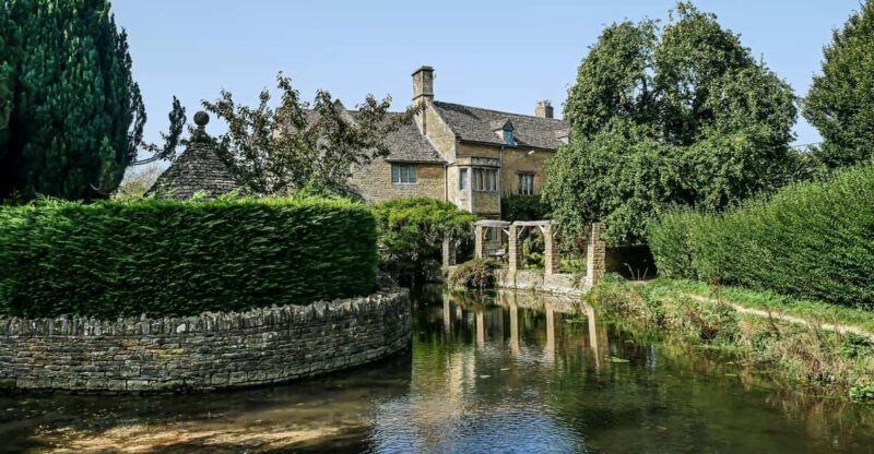 Cotswolds: Tour of Cotswolds Self Guide - Sedan - What the Experience Includes and What You Should Consider