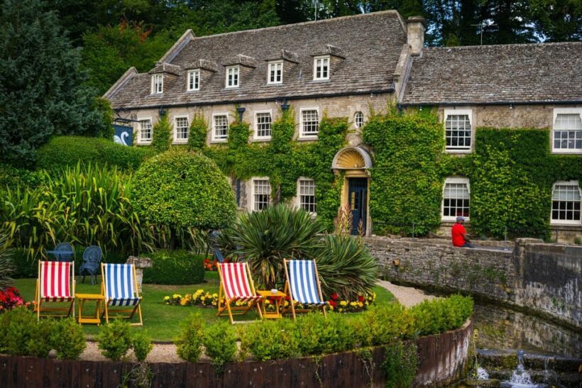 Cotswolds Village Private Car Tour and Photoshoot - The Details of the Tour