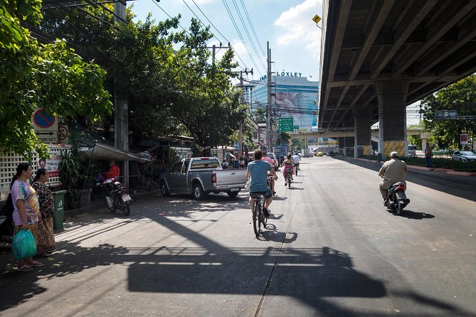Countryside Bangkok and a Local Floating Market Tour by Bicycle Including Lunch - The Small Details That Make a Difference