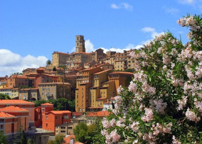 Countryside, Medieval Village and Lake Private Guided Tour - FAQs