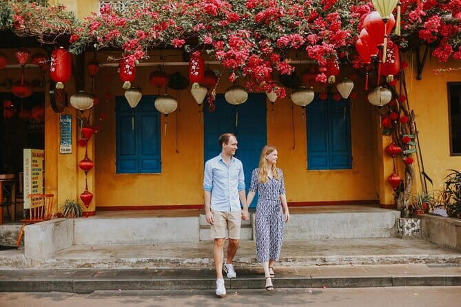 Couple Photoshoot in Ancient Town of Hoi An with Highlight Reel - Key Points