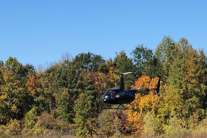 Couple's Private Hudson Valley Fall Foliage Helicopter Tour from Westchester - Key Points