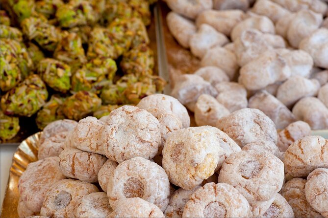 Course of Arancini and Almond Paste in Catania - Key Points