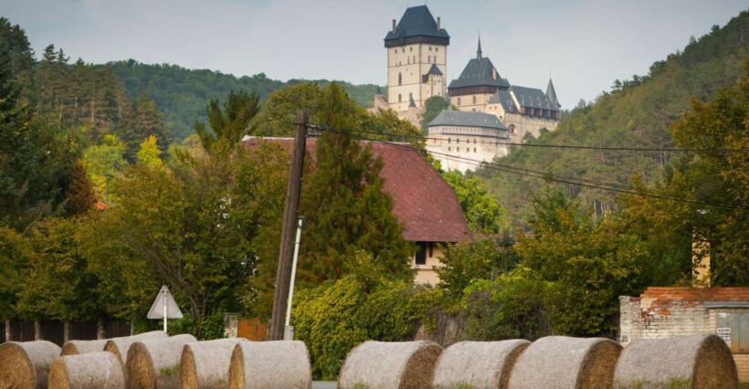 Coutryside e-bike tour to Karlstejn Castle - Practical Details and Tips