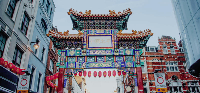 Covent Garden to Piccadilly Circus Walking Tour with an App - The Itinerary Breakdown