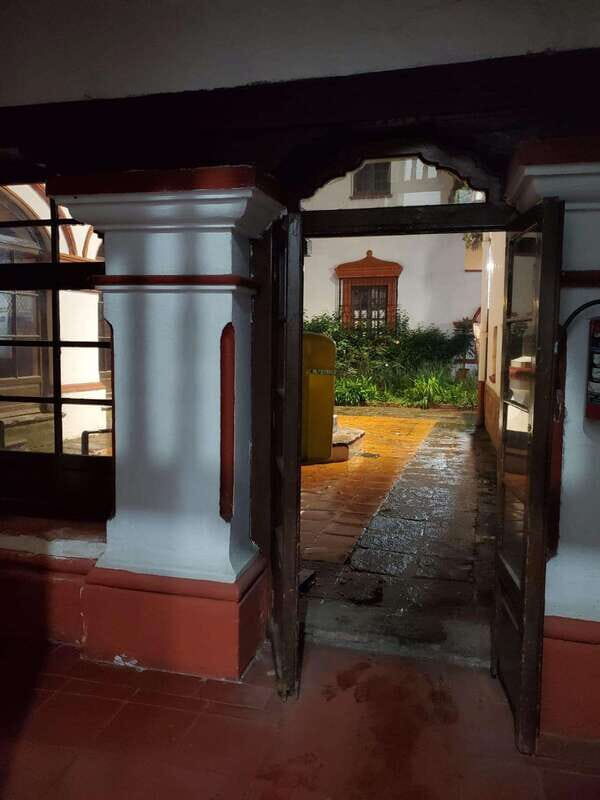 COYOACAN: FRIDA KAHLO STEPS IN COYOACAN AND SAN ANGEL CDMX - Navigating the Experience: Logistics & Group Dynamics