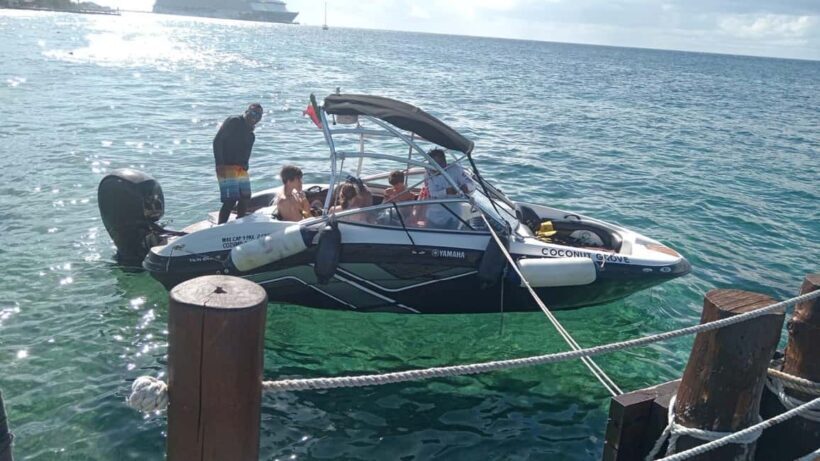 Cozumel: El Cielo & Reef Private Boat Tour with Snacks - An In-Depth Look at the Tour