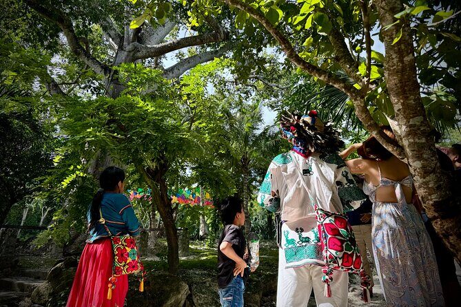 Cozumel: Honey Tasting & Hands-On Chocolate Experience - Who Should Consider This Tour?