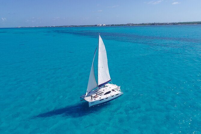 Cozumel Luxury Sailing & Snorkeling with Lunch and Open Bar Onboard - The Experience in Detail