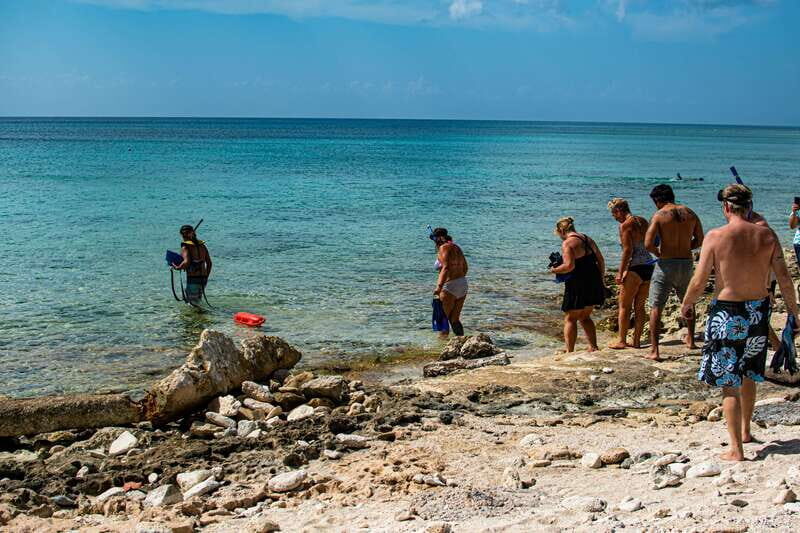 Cozumel Private Jeep Tour with Lunch and Snorkeling - What Past Travelers Say