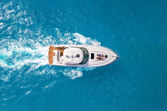 Cozumel Private Yacht and Snorkel with Lunch and Open Bar Onboard - What to Expect from the Cozumel Private Yacht Tour