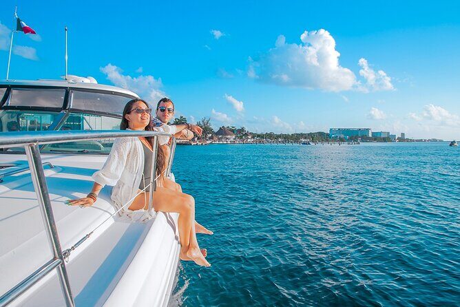 Cozumel Private Yacht and Snorkel with Lunch and Open Bar Onboard - FAQ