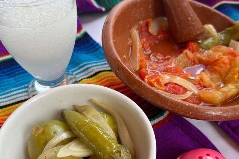 Cozumel: Salsa and Salsa Cooking and Dancing Experience - An Introduction to a Flavorful and Rhythmic Adventure