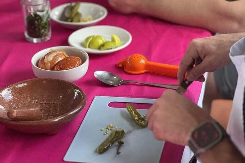 Cozumel: Salsa and Salsa Cooking and Dancing Experience - Who Should Do This Tour?
