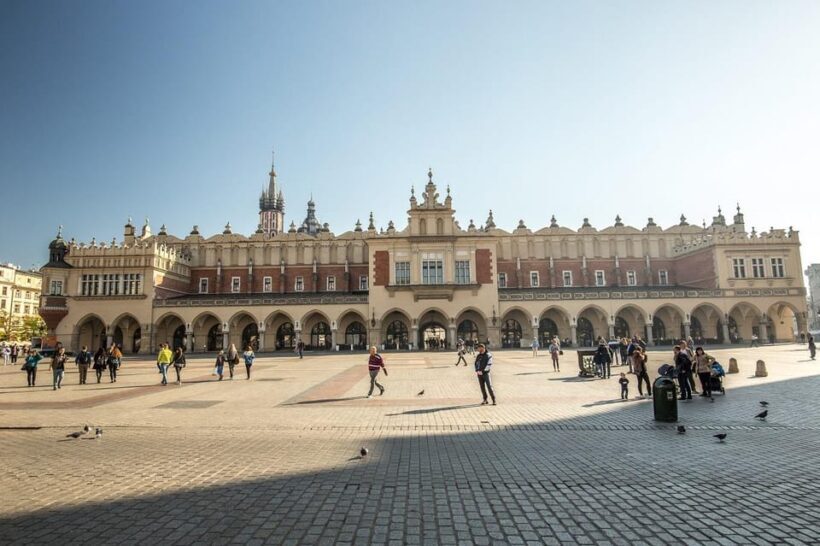 Cracow's Old Town, St. Mary's Basilica & Rynek Underground - An Overview of the Tour Experience