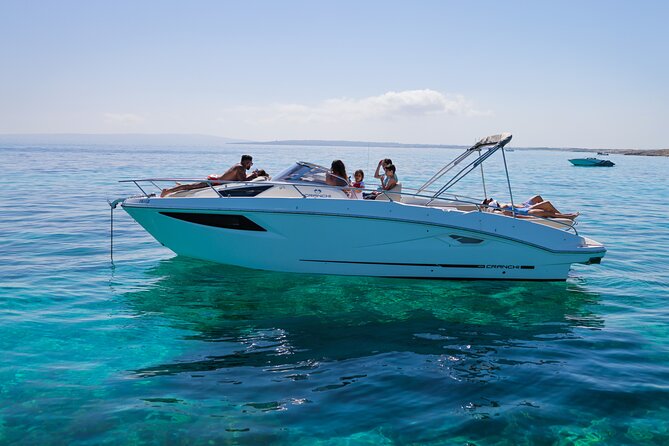 Cranchi E30 Private Boat for 10 Pax for 8 Hours in Ibiza - The Boat and Crew: Comfort and Expertise