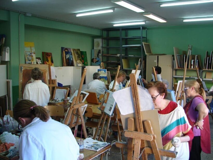 CREA TU ESTILO DE PINTURA / CREATE YOUR PAINTING STYLE - Who Should Consider This Tour?