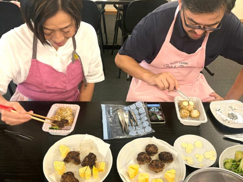 Create a Kawaii Teddy Bear Bento in Tokyo - Key Points