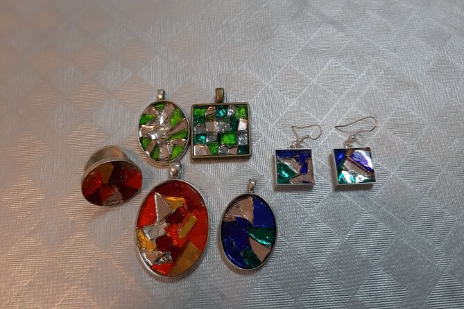 Create your own jewellery in Gaudí-style - Frequently Asked Questions