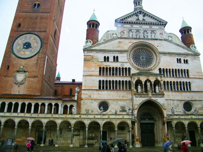 Cremona private city tour with licensed tour guide - A Deep Dive into Cremona’s Charms