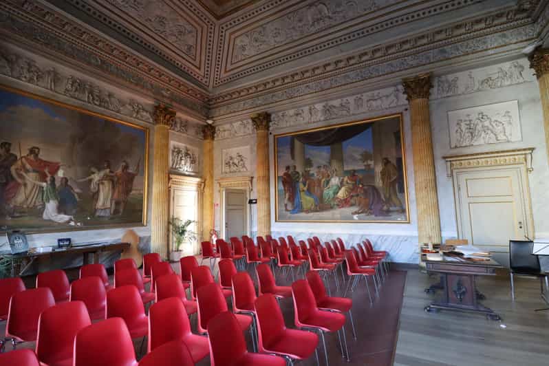 Cremona: Visit the Violinmaker School - The Secret of Strad - FAQs