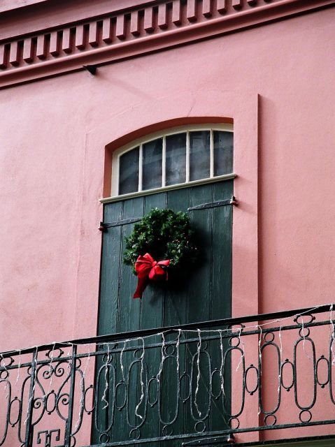 Crescent City Christmas: A Festive Tour of New Orleans - An In-Depth Look at the Tour Experience
