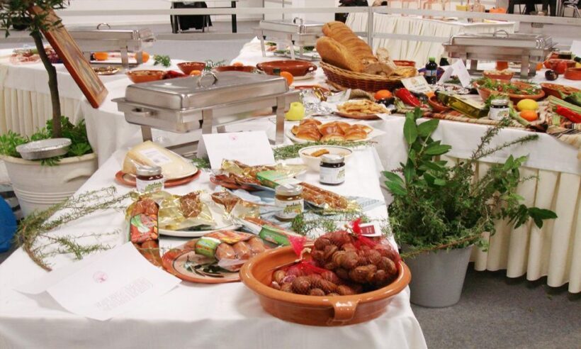 Cretan Night Experience, Dinner & Show - Transportation & Timing