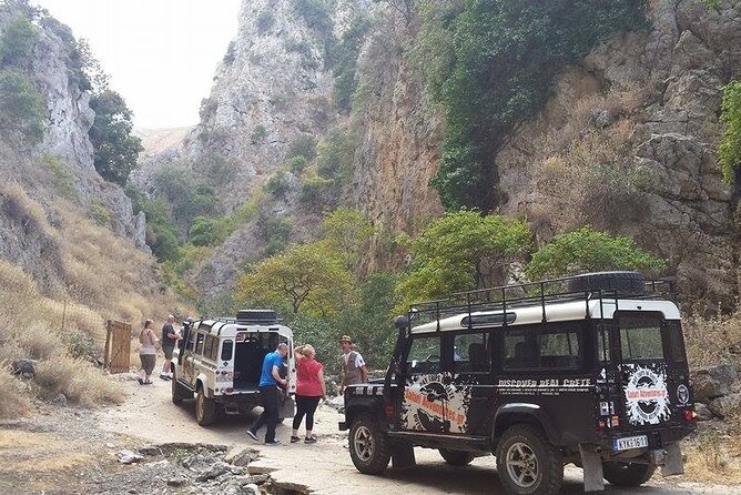 Cretes Wine and Olives Safari Tour From Chania - Savoring Cretan Cuisine