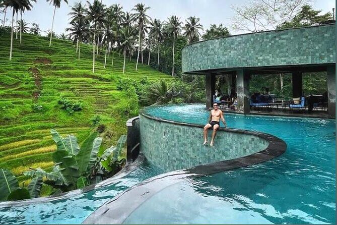 Cretya Ubud and Ayung Rafting Tour - Key Points