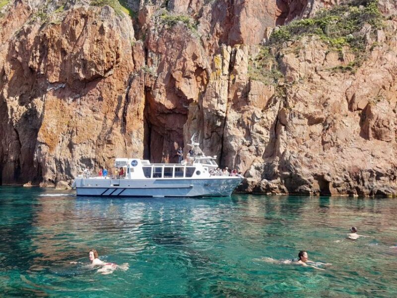 Croisière visite des Calanques de Piana Baignade en vedette - The Sum Up