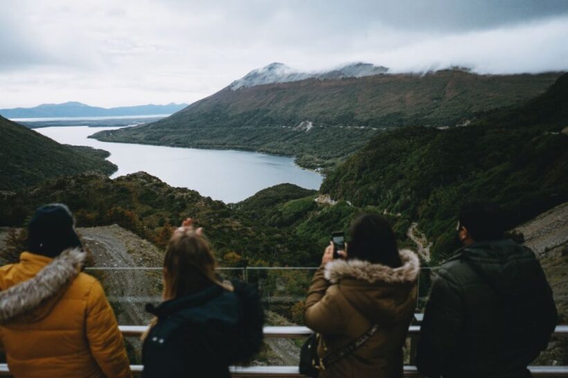 Crossing the Andes: Fagnano and Escondido lakes with lamb - Key Points