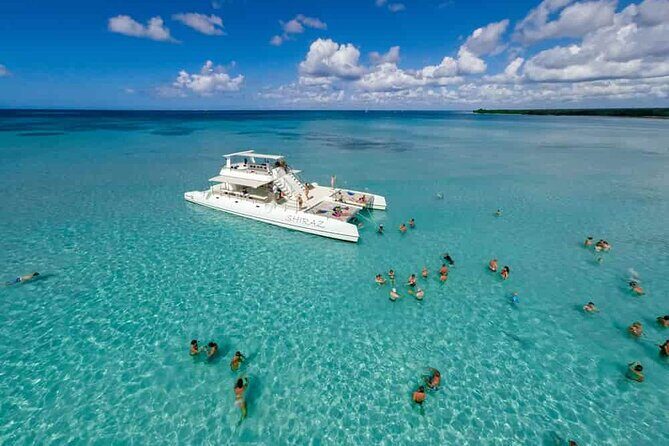 Crucero de Fiesta y Snorkel en Punta Cana - An Easy Start with Hotel Pickup