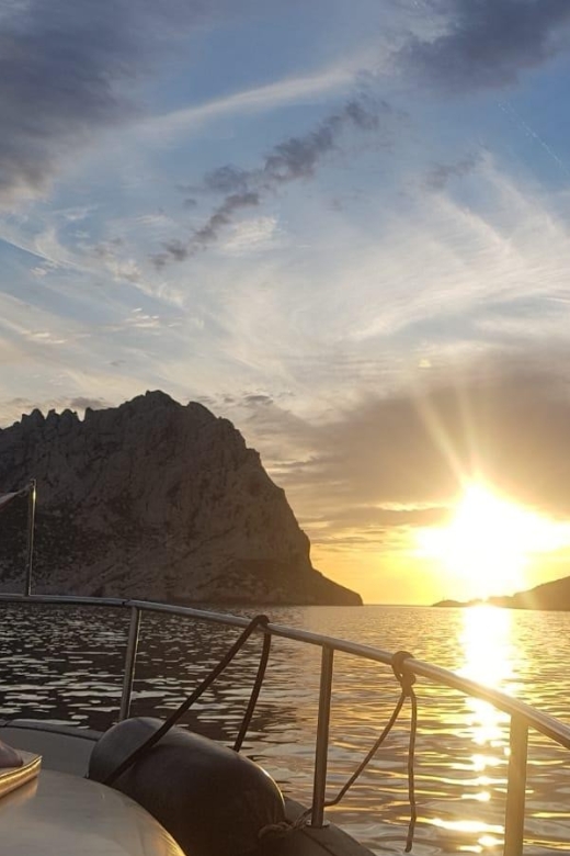 Cruise, Coffee and Swimming in the Calanques of Frioul - Who Will Love This Tour?