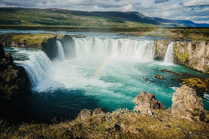 Cruise Tour Godafoss and Myvatn Lake and Baths Small Group - Experience Highlights