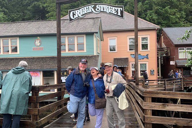 Cruisin' and Boozin' - 90 minute Historical Walking Tour of Sites and Bars - Who Will Love This Tour?
