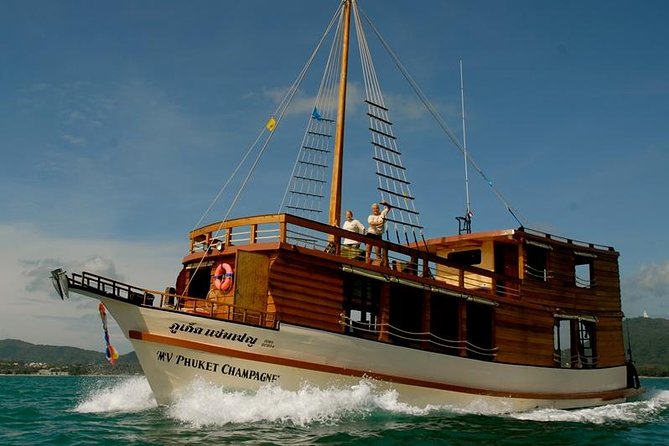 Cruising on a comfortabel boat in Phang Nga Bay - The "Must-Do" Tour Khao Lak - Practical Details and Tips