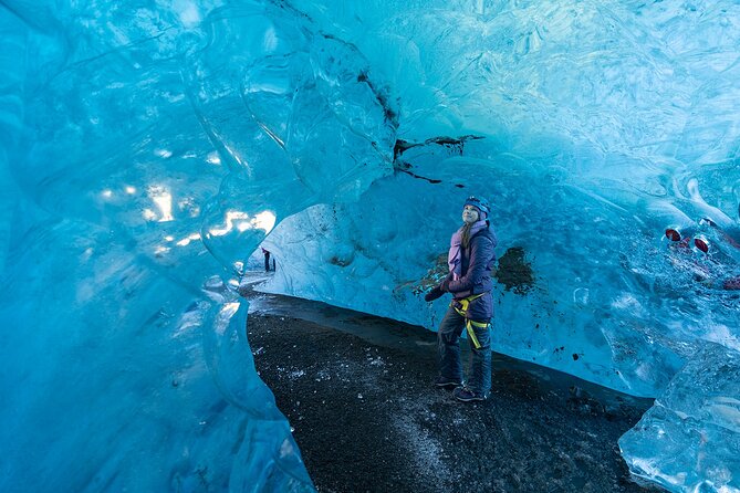 Crystal Blue Ice Cave - Super Jeep From Jökulsárlón Glacier Lagoon - Discovering the Captivating Ice Caves