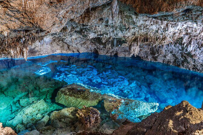 Crystal clear cave: An unforgettable snorkeling - Key Points
