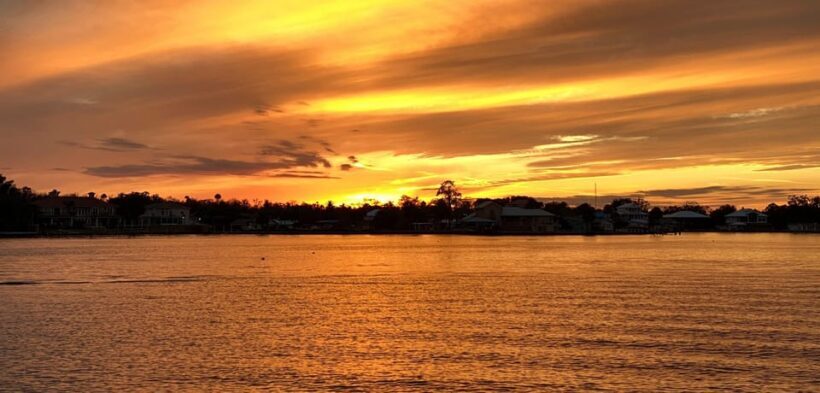 Crystal River Clear Kayak Sunset & Night Glow Tour - Sunset Serenity
