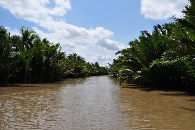 Cu chi Tunnel & Mekong Delta Full Day BBQ Lunch Lux Group 10 pax - Key Points