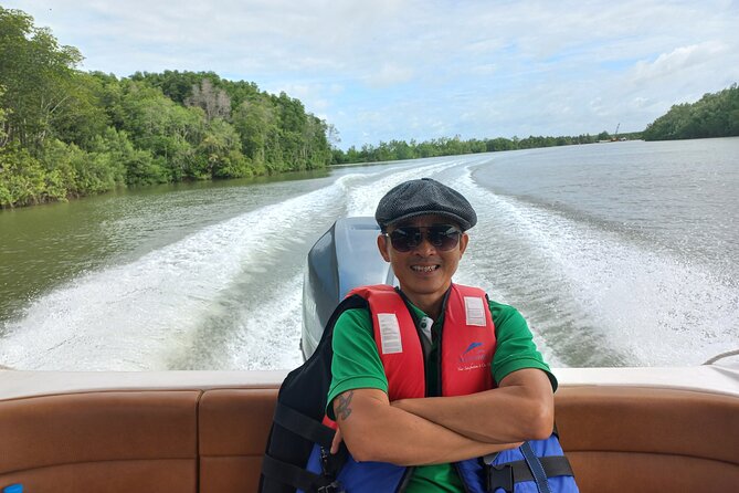 Cu Chi tunnels w 20 years of insider - Return Journey and Practical Details